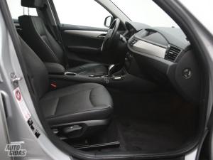 Grey BMW X1 2014 in Vilnius, with an engine capacity of 2.00 L and mileage of 152 thousand km for 13799 €, photo 15 on AUTOMOTO.COM.LV