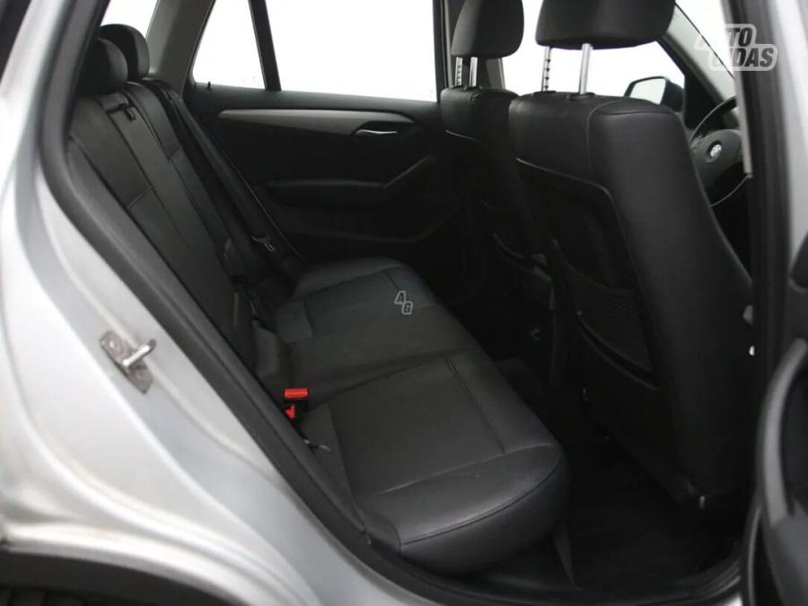 Grey BMW X1 2014 in Vilnius, with an engine capacity of 2.00 L and mileage of 152 thousand km for 13799 €, photo 16 on AUTOMOTO.COM.LV