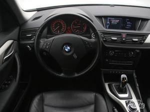 Grey BMW X1 2014 in Vilnius, with an engine capacity of 2.00 L and mileage of 152 thousand km for 13799 €, photo 18 on AUTOMOTO.COM.LV