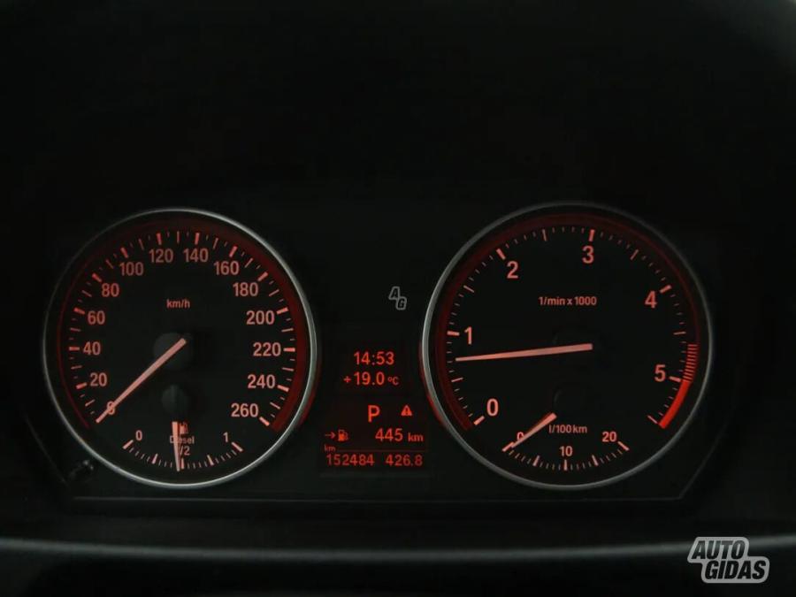 Grey BMW X1 2014 in Vilnius, with an engine capacity of 2.00 L and mileage of 152 thousand km for 13799 €, photo 20 on AUTOMOTO.COM.LV