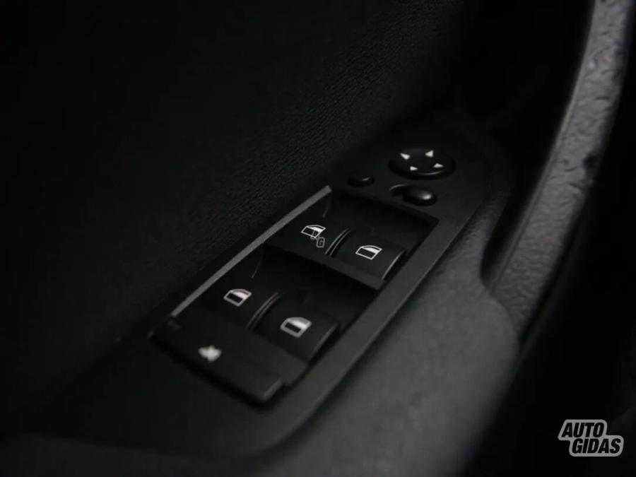 Grey BMW X1 2014 in Vilnius, with an engine capacity of 2.00 L and mileage of 152 thousand km for 13799 €, photo 27 on AUTOMOTO.COM.LV