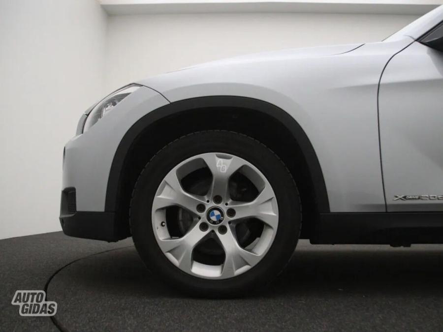 Grey BMW X1 2014 in Vilnius, with an engine capacity of 2.00 L and mileage of 152 thousand km for 13799 €, photo 29 on AUTOMOTO.COM.LV