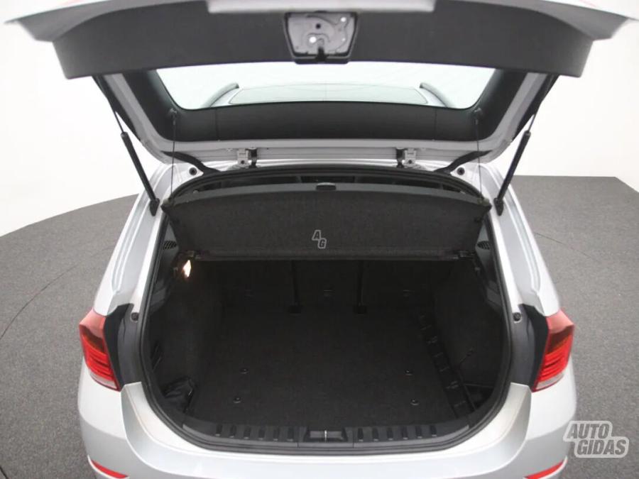 Grey BMW X1 2014 in Vilnius, with an engine capacity of 2.00 L and mileage of 152 thousand km for 13799 €, photo 34 on AUTOMOTO.COM.LV