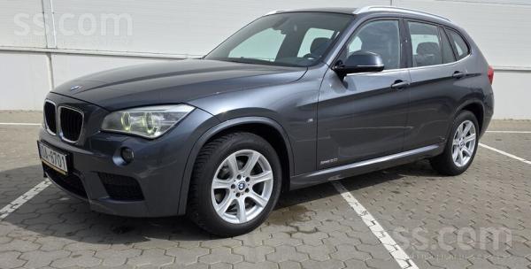 Grey BMW X1 2014 in Riga, with an engine capacity of 2.00 L and mileage of 201 thousand km for 8950 €, photo 2 on AUTOMOTO.COM.LV