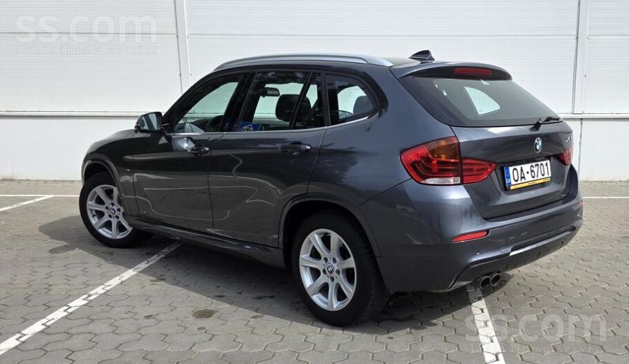Grey BMW X1 2014 in Riga, with an engine capacity of 2.00 L and mileage of 201 thousand km for 8950 €, photo 5 on AUTOMOTO.COM.LV