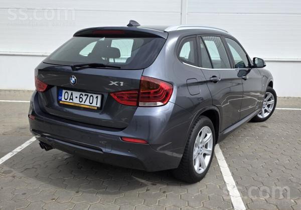 Grey BMW X1 2014 in Riga, with an engine capacity of 2.00 L and mileage of 201 thousand km for 8950 €, photo 6 on AUTOMOTO.COM.LV