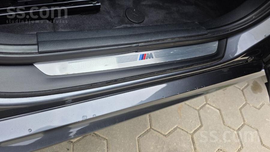 Grey BMW X1 2014 in Riga, with an engine capacity of 2.00 L and mileage of 201 thousand km for 8950 €, photo 13 on AUTOMOTO.COM.LV