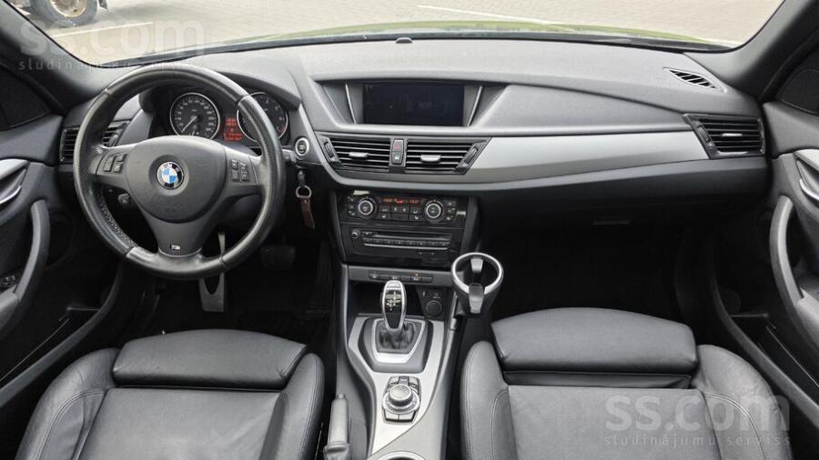 Grey BMW X1 2014 in Riga, with an engine capacity of 2.00 L and mileage of 201 thousand km for 8950 €, photo 16 on AUTOMOTO.COM.LV