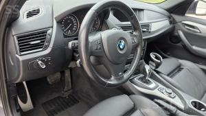 Grey BMW X1 2014 in Riga, with an engine capacity of 2.00 L and mileage of 201 thousand km for 8950 €, photo 17 on AUTOMOTO.COM.LV