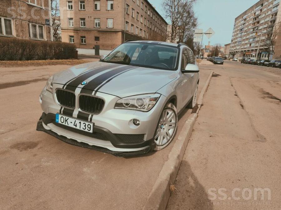 Grey BMW X1 2014 in Riga, with an engine capacity of 2.00 L and mileage of 202 thousand km for 9369 €, photo 4 on AUTOMOTO.COM.LV