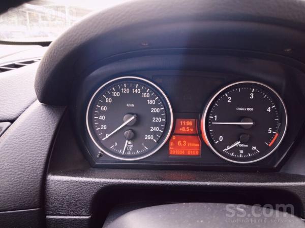 Grey BMW X1 2014 in Riga, with an engine capacity of 2.00 L and mileage of 202 thousand km for 9369 €, photo 10 on AUTOMOTO.COM.LV