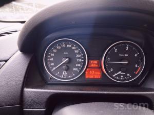 Grey BMW X1 2014 in Riga, with an engine capacity of 2.00 L and mileage of 202 thousand km for 9369 €, photo 11 on AUTOMOTO.COM.LV