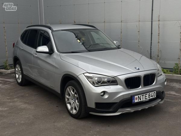 Grey BMW X1 2014 in Utena, with an engine capacity of 2.00 L and mileage of 290 thousand km for 8650 €, photo 2 on AUTOMOTO.COM.LV