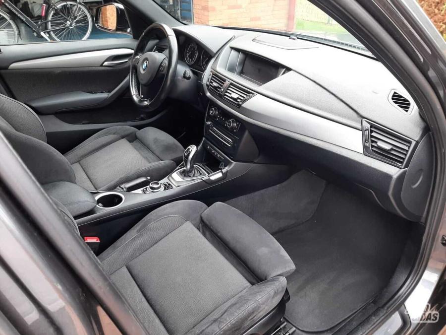 Pelēks BMW X1 2014 Kauņa, ar dzinēja tilpumu 2.00 L un nobraukumu 291 tūkst. km par 8800 €, foto 14 vietnē AUTOMOTO.COM.LV
