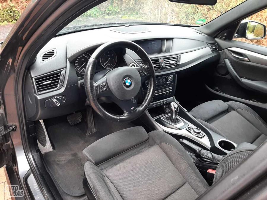 Pelēks BMW X1 2014 Kauņa, ar dzinēja tilpumu 2.00 L un nobraukumu 291 tūkst. km par 8800 €, foto 16 vietnē AUTOMOTO.COM.LV