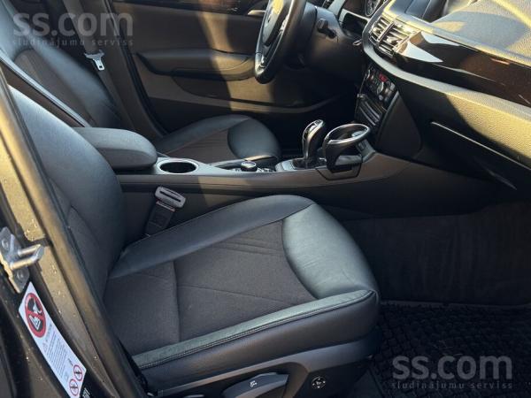 Pelēks BMW X1 2014 Ogre, ar dzinēja tilpumu 2.00 L un nobraukumu 155 tūkst. km par 11500 €, foto 7 vietnē AUTOMOTO.COM.LV