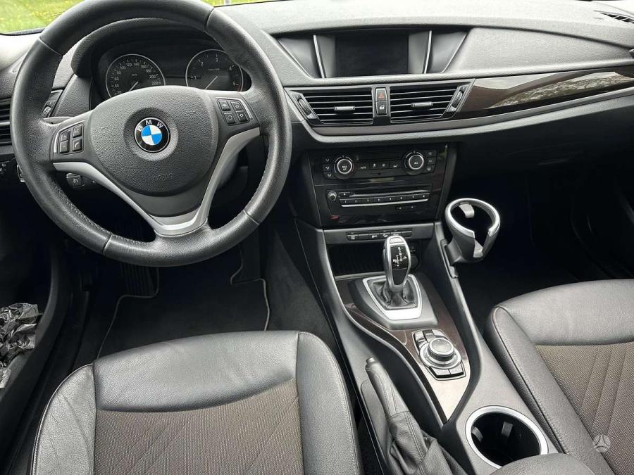 Pelēks BMW X1 2014 Kauņa, ar dzinēja tilpumu 2.00 L un nobraukumu 240 tūkst. km par 7990 €, foto 15 vietnē AUTOMOTO.COM.LV