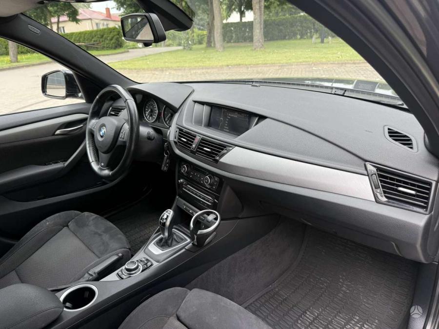 Grey BMW X1 2014 in Marijampole, with an engine capacity of 2.00 L and mileage of 155 thousand km for 9500 €, photo 10 on AUTOMOTO.COM.LV