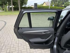 Grey BMW X1 2014 in Marijampole, with an engine capacity of 2.00 L and mileage of 155 thousand km for 9500 €, photo 18 on AUTOMOTO.COM.LV
