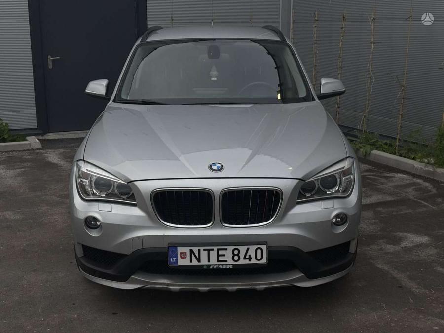 Grey BMW X1 2014 in Utena, with an engine capacity of 0.00 L and mileage of 290 thousand km for 8350 €, photo 5 on AUTOMOTO.COM.LV