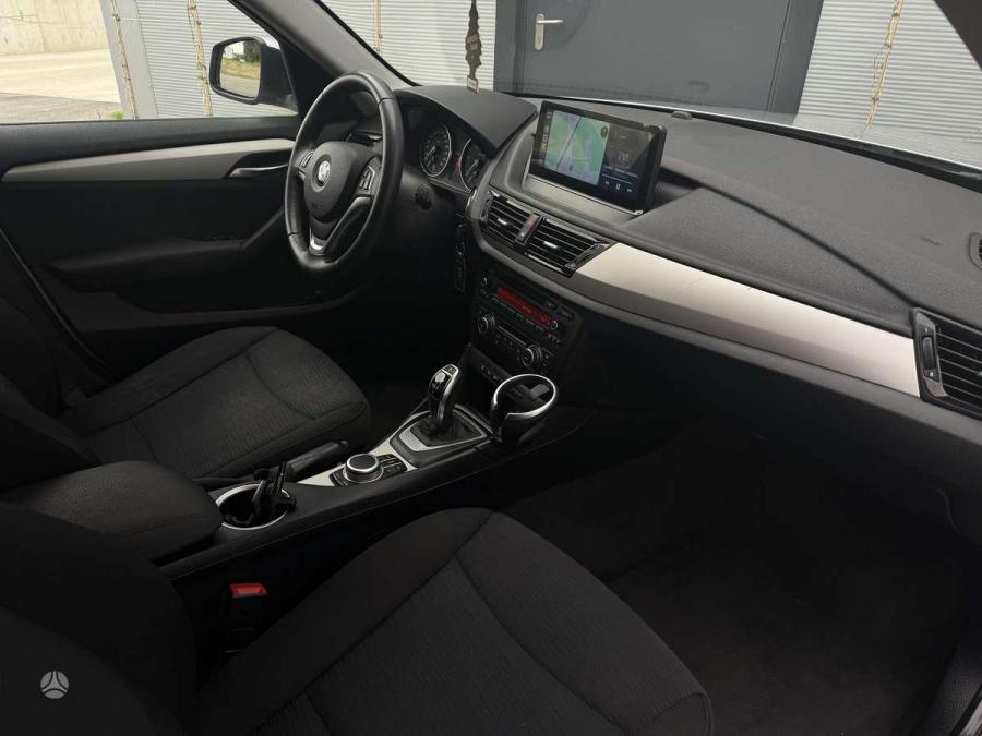 Grey BMW X1 2014 in Utena, with an engine capacity of 0.00 L and mileage of 290 thousand km for 8350 €, photo 20 on AUTOMOTO.COM.LV