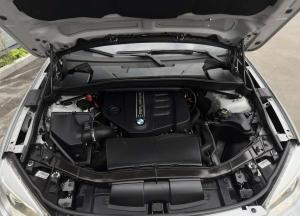 Grey BMW X1 2014 in Utena, with an engine capacity of 0.00 L and mileage of 290 thousand km for 8350 €, photo 21 on AUTOMOTO.COM.LV