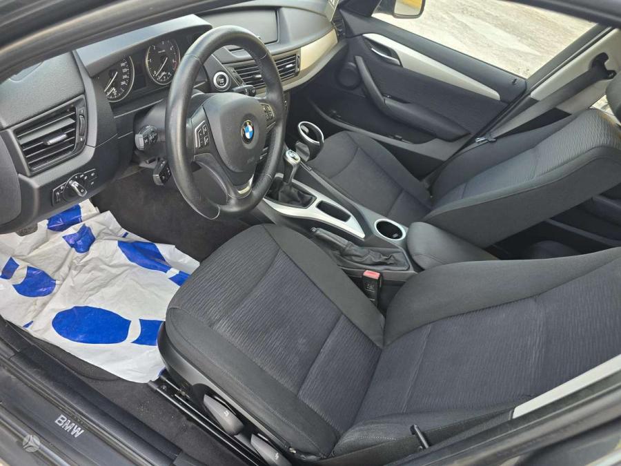 Pelēks BMW X1 2014 Tauragė, ar dzinēja tilpumu 2.00 L un nobraukumu 255 tūkst. km par 5400 €, foto 11 vietnē AUTOMOTO.COM.LV