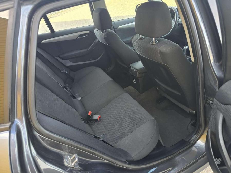 Pelēks BMW X1 2014 Tauragė, ar dzinēja tilpumu 2.00 L un nobraukumu 255 tūkst. km par 5400 €, foto 15 vietnē AUTOMOTO.COM.LV