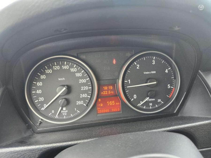 Pelēks BMW X1 2014 Tauragė, ar dzinēja tilpumu 2.00 L un nobraukumu 255 tūkst. km par 5400 €, foto 17 vietnē AUTOMOTO.COM.LV