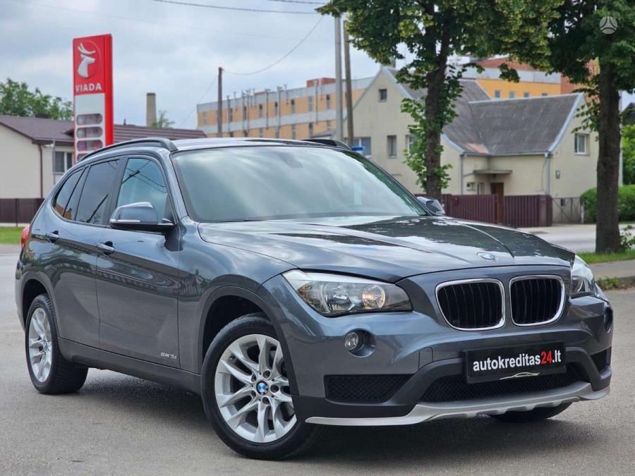 Grey BMW X1 2014 in Siauliai, with an engine capacity of 2.00 L and mileage of 180 thousand km for 7450 €, photo 5 on AUTOMOTO.COM.LV