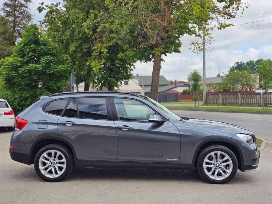 Grey BMW X1 2014 in Siauliai, with an engine capacity of 2.00 L and mileage of 180 thousand km for 7450 €, photo 13 on AUTOMOTO.COM.LV