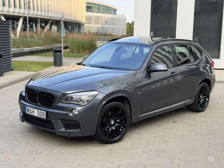 Pelēks BMW X1 2014 Viļņa, ar dzinēja tilpumu 2.00 L un nobraukumu 348 tūkst. km par 8350 €, foto 3 vietnē AUTOMOTO.COM.LV