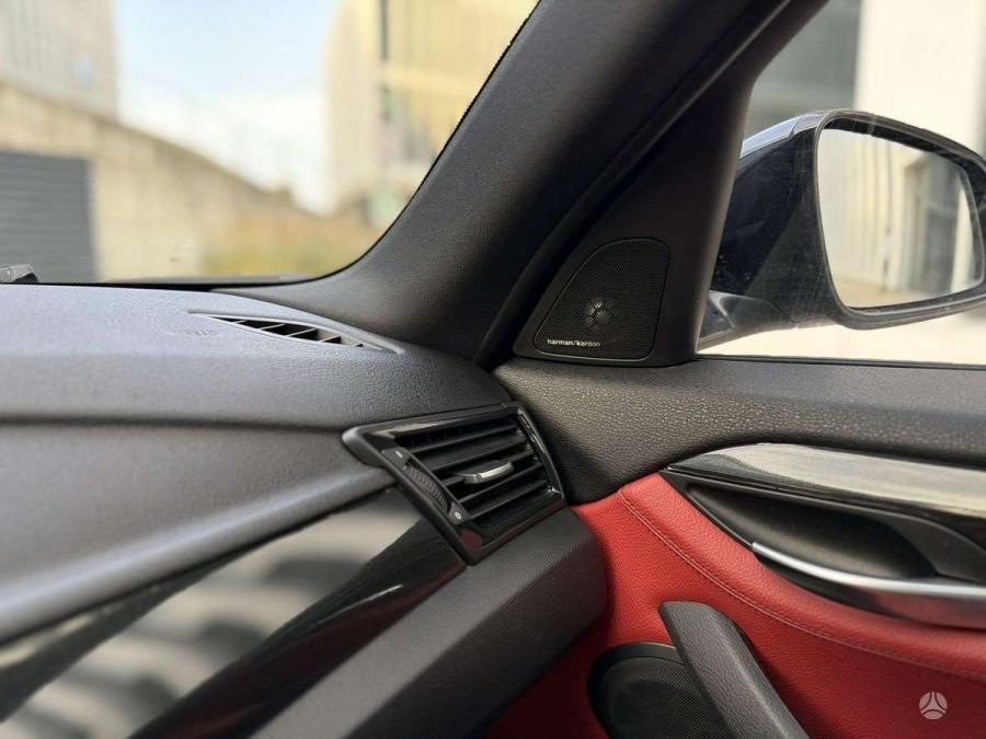 Pelēks BMW X1 2014 Viļņa, ar dzinēja tilpumu 2.00 L un nobraukumu 348 tūkst. km par 8350 €, foto 14 vietnē AUTOMOTO.COM.LV