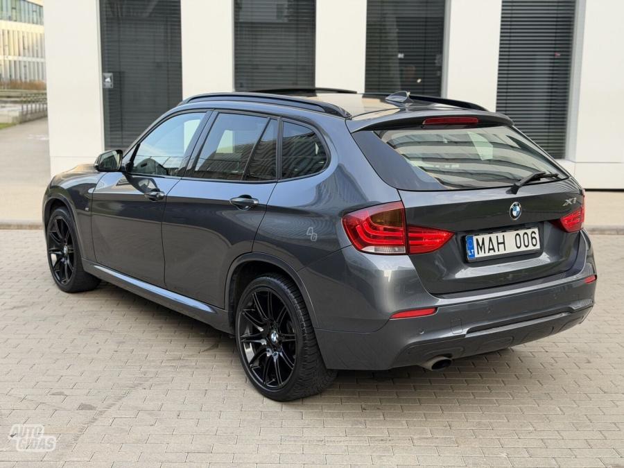 Grey BMW X1 2014 in Vilnius, with an engine capacity of 2.00 L and mileage of 348 thousand km for 8250 €, photo 4 on AUTOMOTO.COM.LV