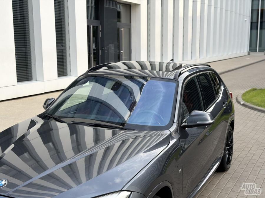 Grey BMW X1 2014 in Vilnius, with an engine capacity of 2.00 L and mileage of 348 thousand km for 8250 €, photo 9 on AUTOMOTO.COM.LV