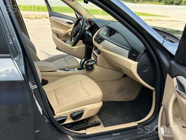 Grey BMW X1 2014 in Riga, with an engine capacity of 2.00 L and mileage of 156 thousand km for 10200 €, photo 10 on AUTOMOTO.COM.LV