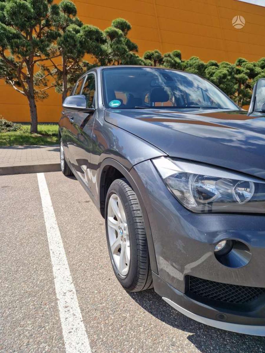 Grey BMW X1 2014 in Moletai, with an engine capacity of 2.00 L and mileage of 230 thousand km for 7400 €, photo 4 on AUTOMOTO.COM.LV