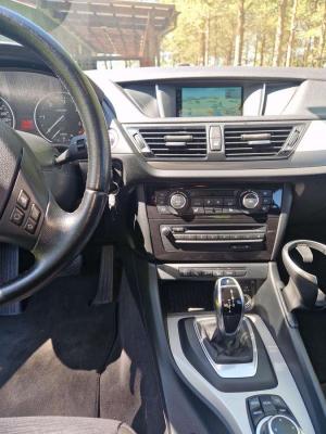 Grey BMW X1 2014 in Moletai, with an engine capacity of 2.00 L and mileage of 230 thousand km for 7400 €, photo 13 on AUTOMOTO.COM.LV