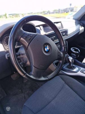 Grey BMW X1 2014 in Moletai, with an engine capacity of 2.00 L and mileage of 230 thousand km for 7400 €, photo 14 on AUTOMOTO.COM.LV