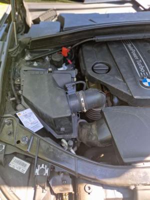 Grey BMW X1 2014 in Moletai, with an engine capacity of 2.00 L and mileage of 230 thousand km for 7400 €, photo 17 on AUTOMOTO.COM.LV