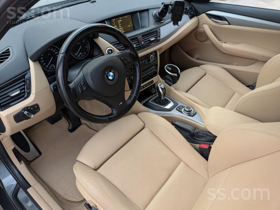 Pelēks BMW X1 2014 Jūrmala, ar dzinēja tilpumu 2.00 L un nobraukumu 288 tūkst. km par 9950 €, foto 13 vietnē AUTOMOTO.COM.LV