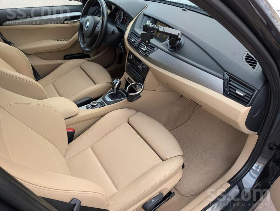 Pelēks BMW X1 2014 Jūrmala, ar dzinēja tilpumu 2.00 L un nobraukumu 288 tūkst. km par 9950 €, foto 18 vietnē AUTOMOTO.COM.LV