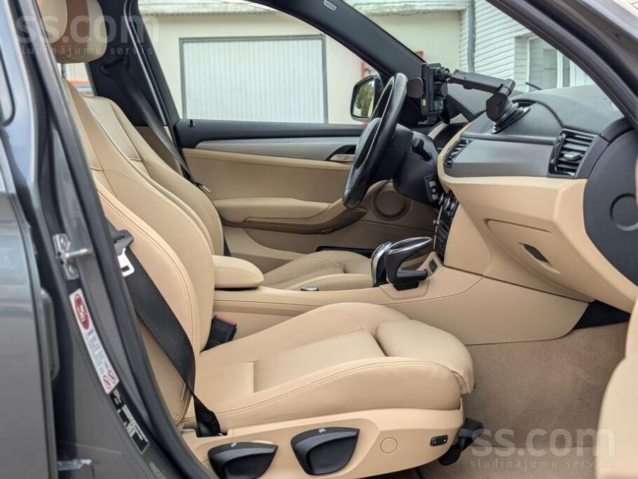 Pelēks BMW X1 2014 Jūrmala, ar dzinēja tilpumu 2.00 L un nobraukumu 288 tūkst. km par 9950 €, foto 19 vietnē AUTOMOTO.COM.LV