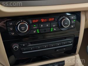 Pelēks BMW X1 2014 Jūrmala, ar dzinēja tilpumu 2.00 L un nobraukumu 288 tūkst. km par 9950 €, foto 25 vietnē AUTOMOTO.COM.LV