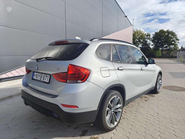 Pelēks BMW X1 2014 Panevēža, ar dzinēja tilpumu 3.00 L un nobraukumu 169 tūkst. km par 6900 €, foto 1 vietnē AUTOMOTO.COM.LV