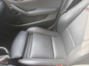 Pelēks BMW X1 2014 Panevēža, ar dzinēja tilpumu 3.00 L un nobraukumu 169 tūkst. km par 6900 €, foto 11 vietnē AUTOMOTO.COM.LV