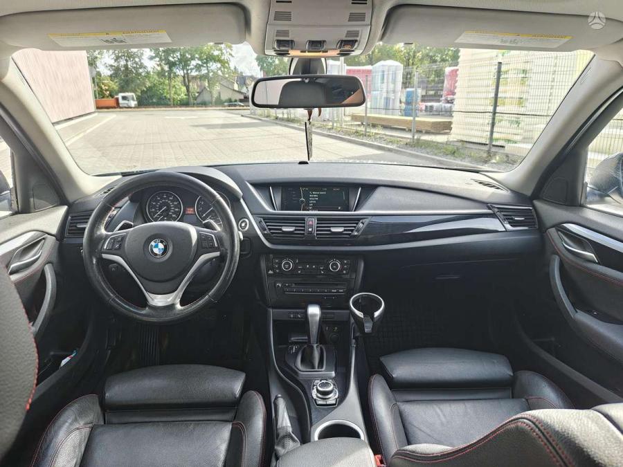 Pelēks BMW X1 2014 Panevēža, ar dzinēja tilpumu 3.00 L un nobraukumu 169 tūkst. km par 6900 €, foto 15 vietnē AUTOMOTO.COM.LV
