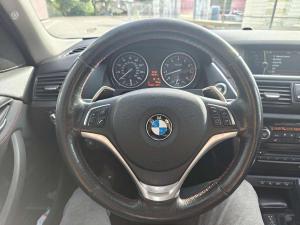 Pelēks BMW X1 2014 Panevēža, ar dzinēja tilpumu 3.00 L un nobraukumu 169 tūkst. km par 6900 €, foto 22 vietnē AUTOMOTO.COM.LV
