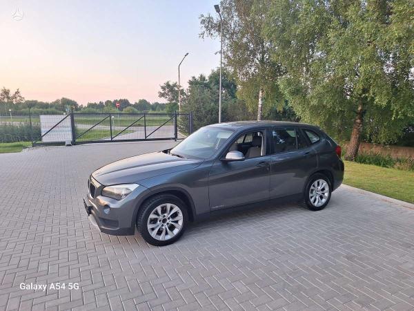 БМВ Х1 2014 в Каунас на AUTOMOTO.COM.LV Серый БМВ Х1 2014 в Каунас, объемом двигателя 2.00 л и пробегом 195 тыс. км за 6700 €, фото 5 на AUTOMOTO.COM.LV