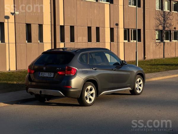 Pelēks BMW X1 2014 Ogre, ar dzinēja tilpumu 2.00 L un nobraukumu 161 tūkst. km par 10600 €, foto 6 vietnē AUTOMOTO.COM.LV